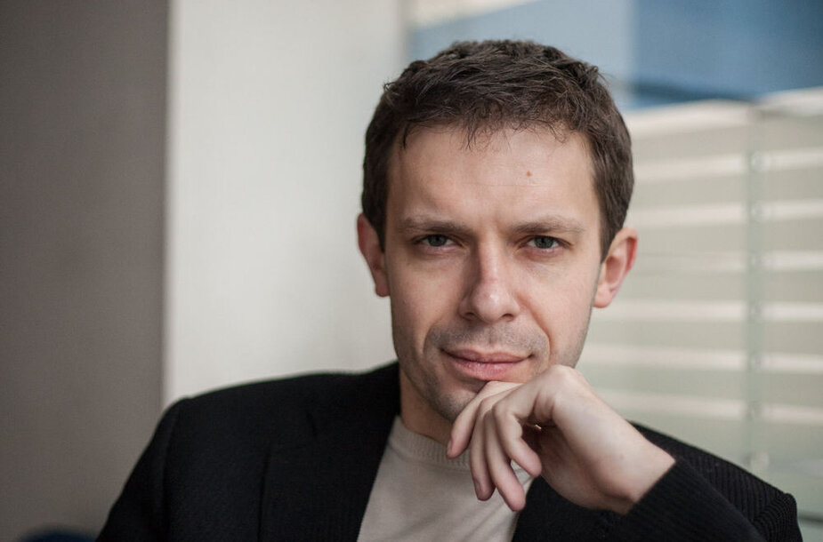 Andrius Tapinas apie debiutinę knygą „Vilko valanda“: „Naujoje šviesoje ...